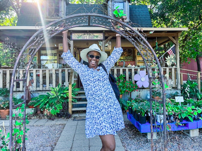 One of the Best Lavender Farms in Texas! - What's Up Dallas?!