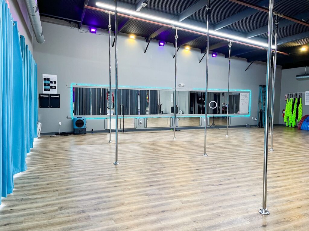 Where to Find the Best Dallas Pole Dancing Classes - What's Up Dallas?!